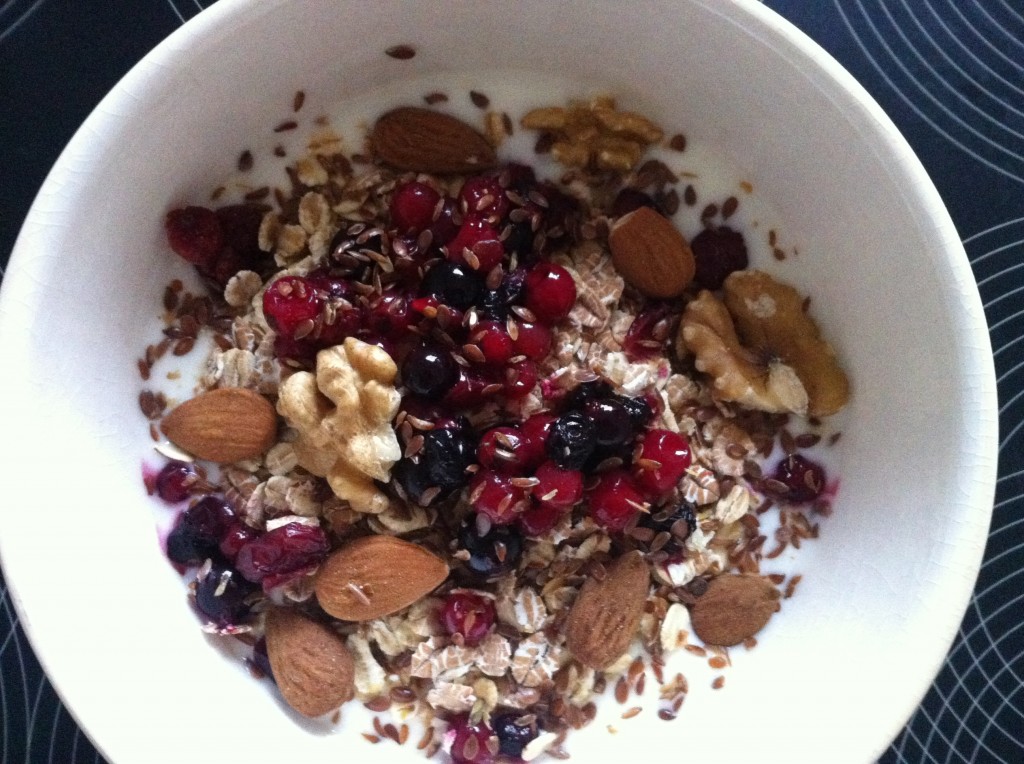 Petit dejeuner santé et brûle graisses : mon muesli maison - SYNERGIE ...